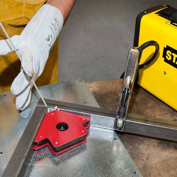 Magnete per saldatura : Angolo di saldatura magnetico : 4 pezzi ...